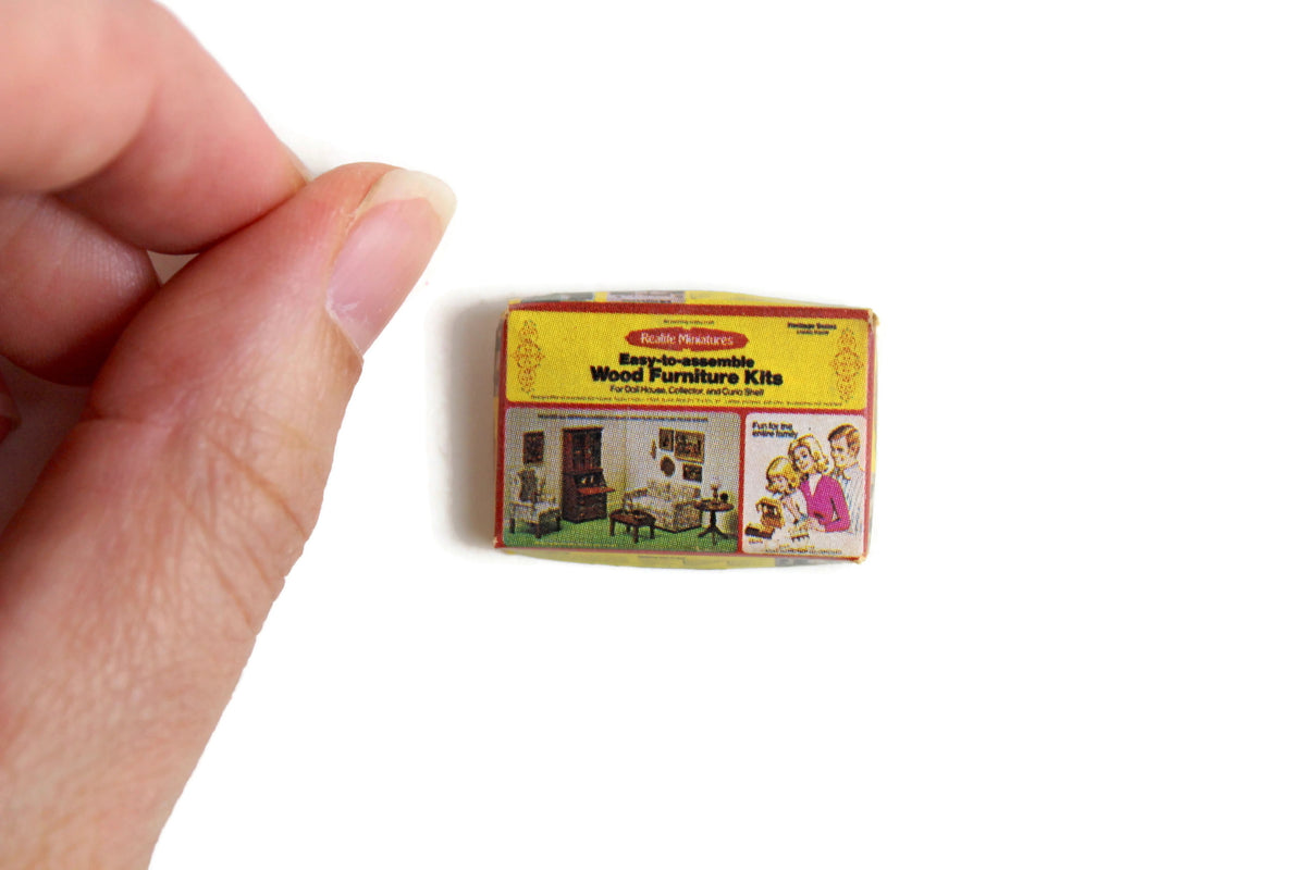 Vintage 1:12 Miniature Dollhouse Toy Dollhouse Living Room Kit by Real ...